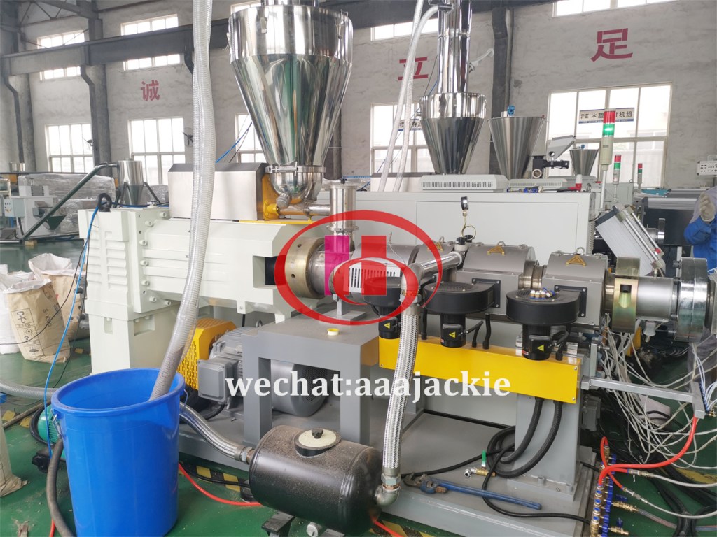 WPC Decking Extrusion Machine 150-180kg/h High Speed - TONGSAN